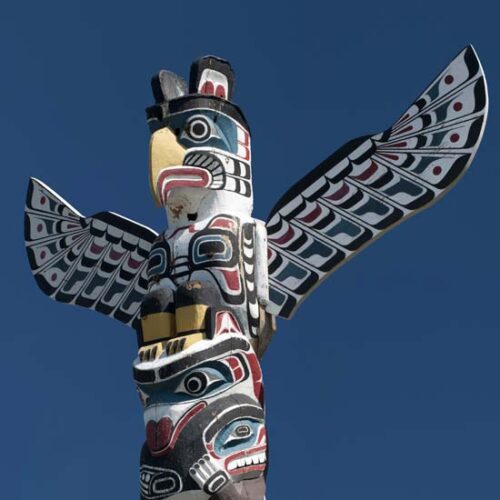 How To Carve Totem Poles – Mother Earth News